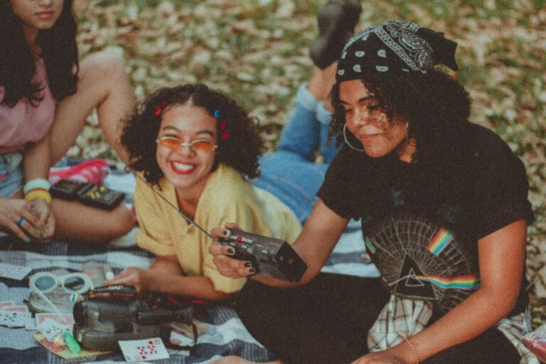 What Is A Metamour In Polyamorous Relationships